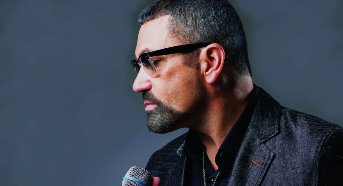 BIBIS | SHOWTIME | ANDREW BROWNING AS GEORGE MICHAEL TRIBUTE